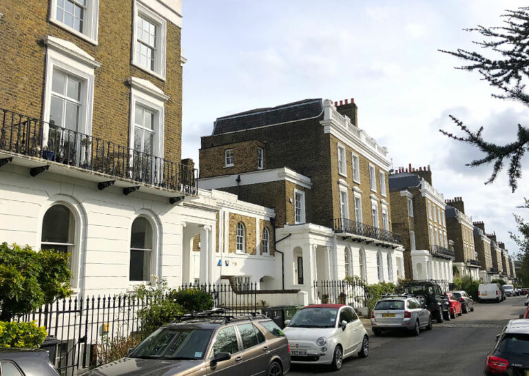 Crescent Grove – A private residential community in Clapham
